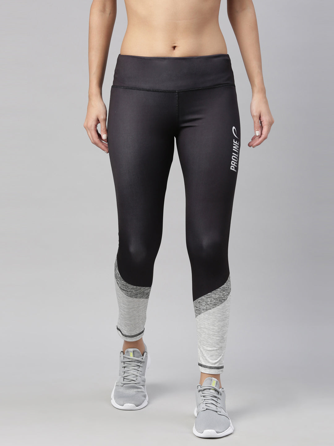 Buy Fila Black Recovermax Color Block Tights @ Rs 450 | Fila India