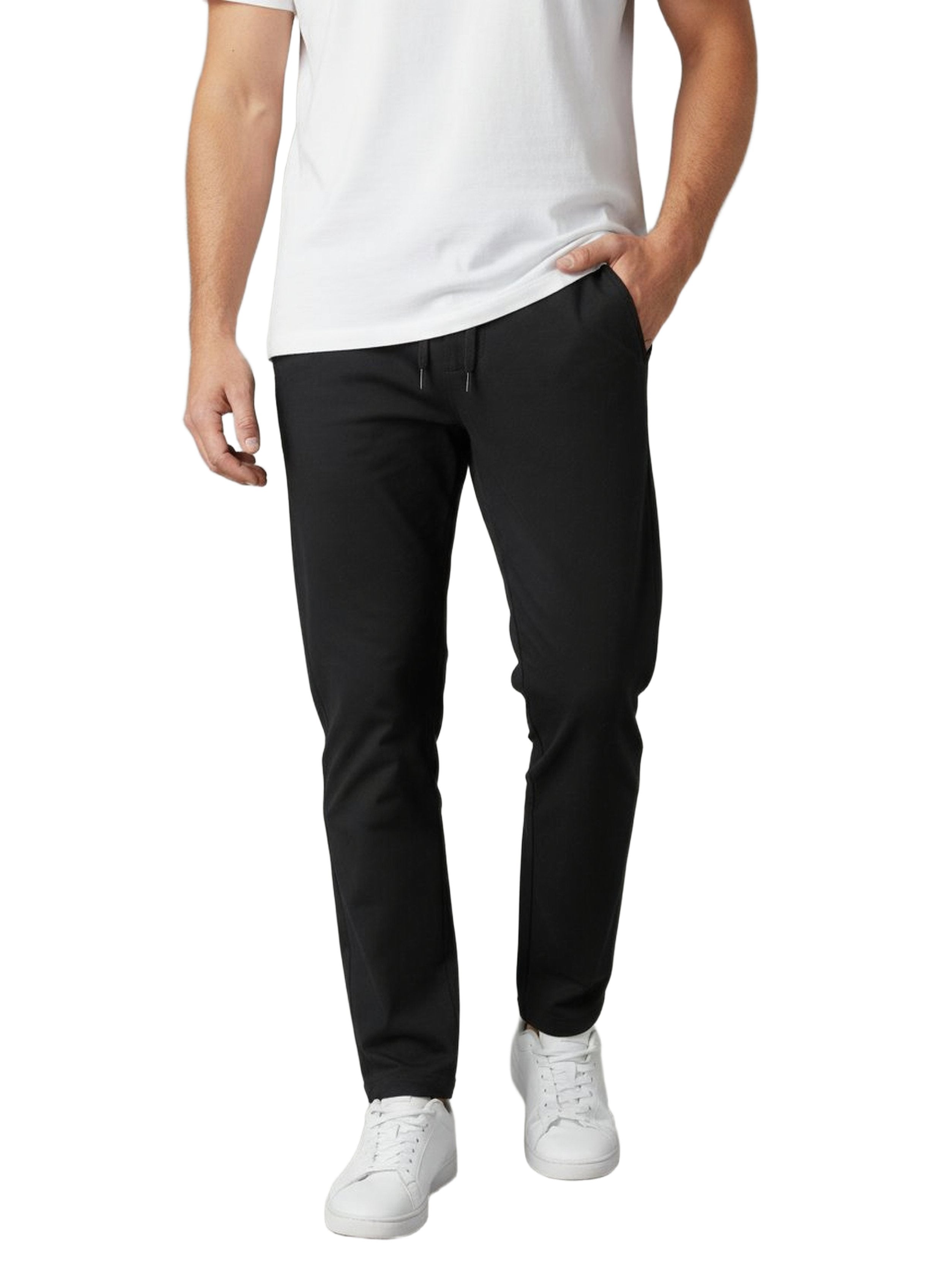 Buy Fila Black Mens Black Marcel Track Pants @ Rs 2341.56 | Fila India